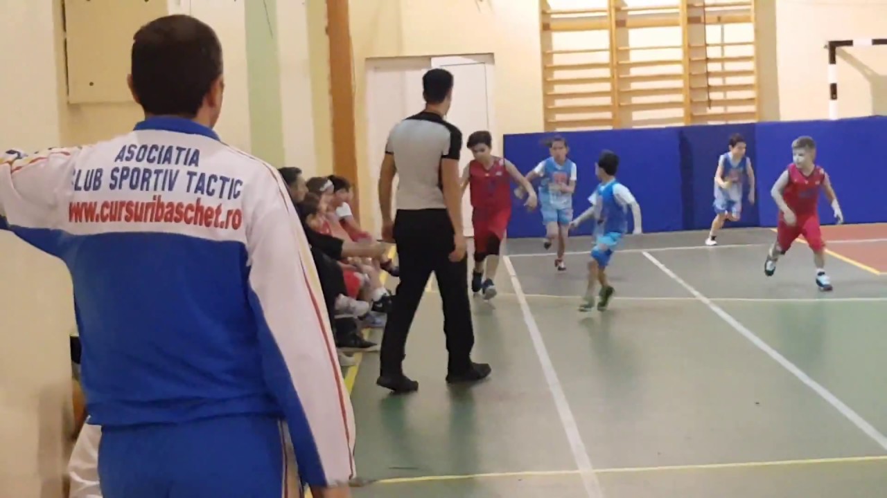 Tactic BAschet Club - Cursuri baschet Bucuresti - YouTube