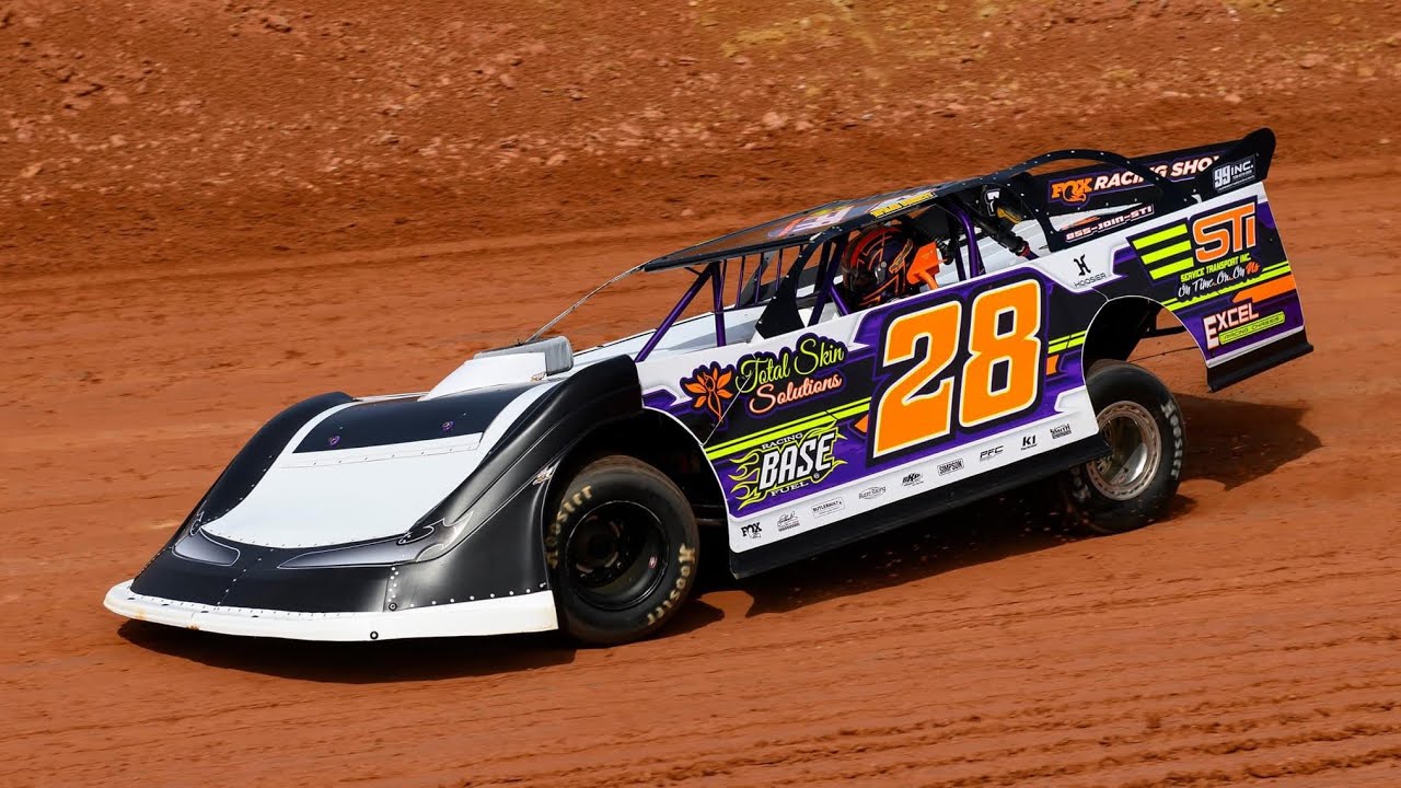First race of 2024 at Lakeview Speedway - YouTube
