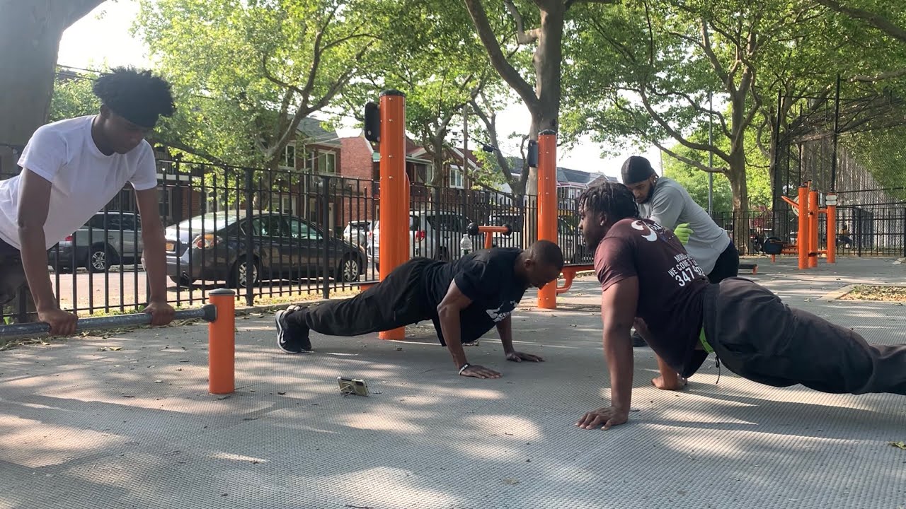 25 Down Push-up Ladder | improving on push ups with Friends #share # ...