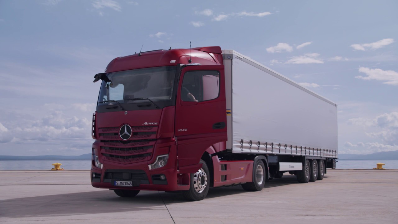 Nouvel Actros 5 : Multimedia Cockpit pour un confort de conduite, de ...