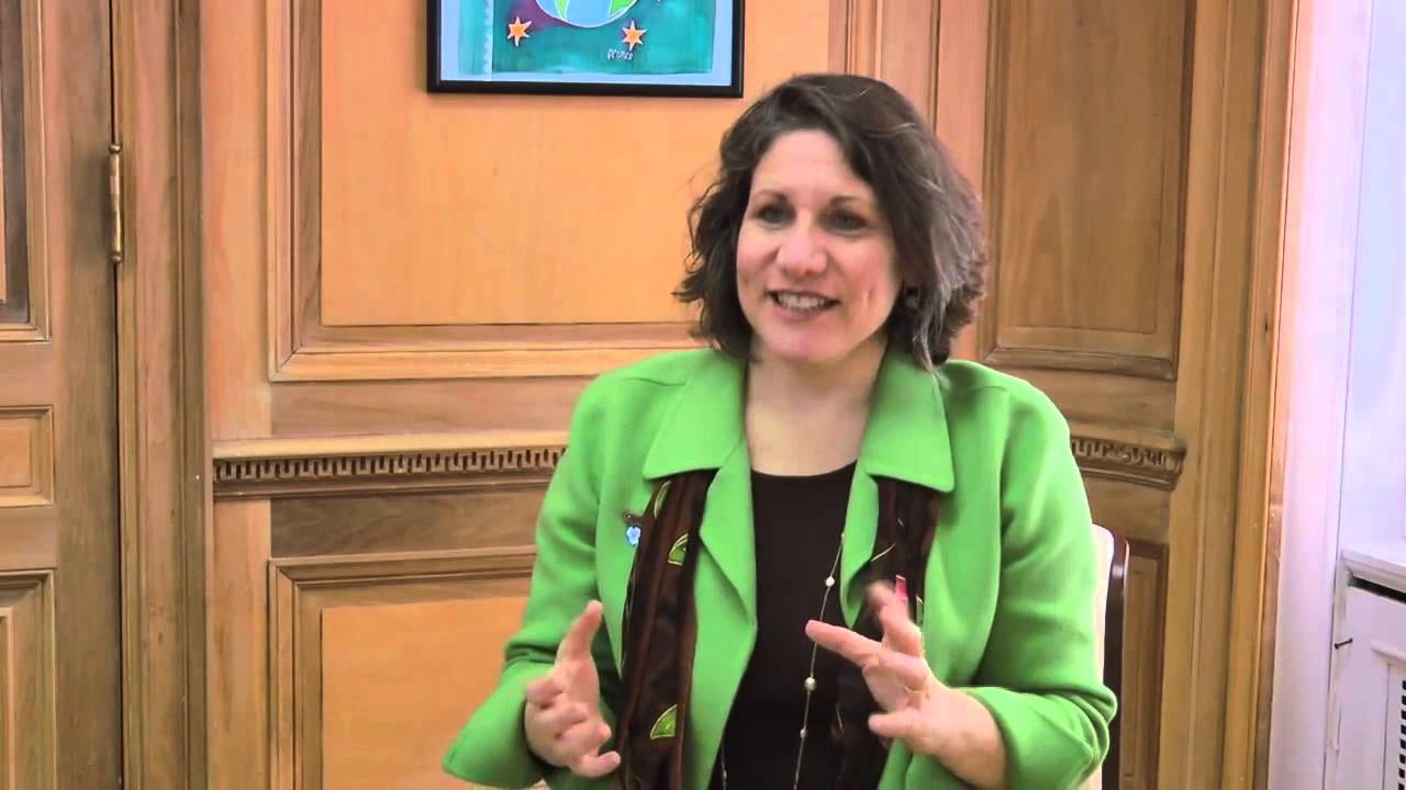 Rabbi Margot Stein: Be a Model and a Mirror for Your Congregation - YouTube