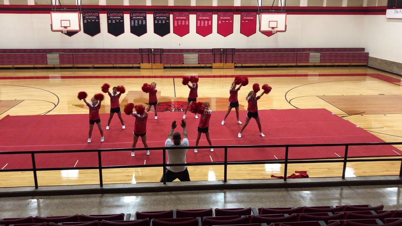 BJH Cheer 2019 Pom crowd dance - YouTube