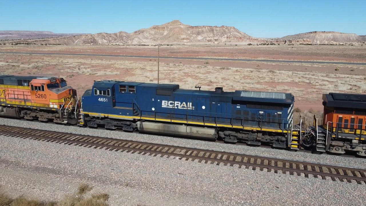 Best Catch of November! BC Rail Blue Units Trails on BNSF Q-LACLPC6-03L ...