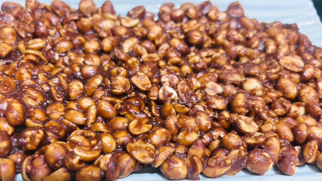 peanuts chikki/badam chocolate/munfali chikki#apnakitchen #cookindia # ...
