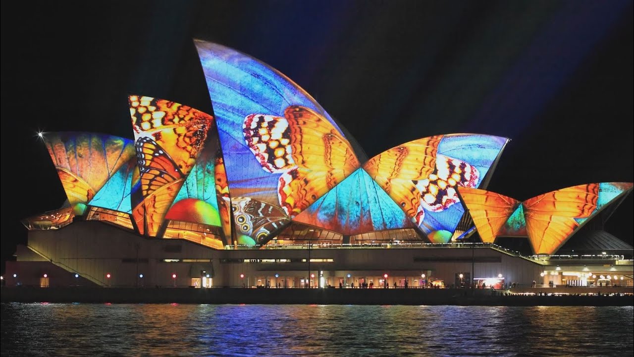 90 Seconds In: Sydney - YouTube