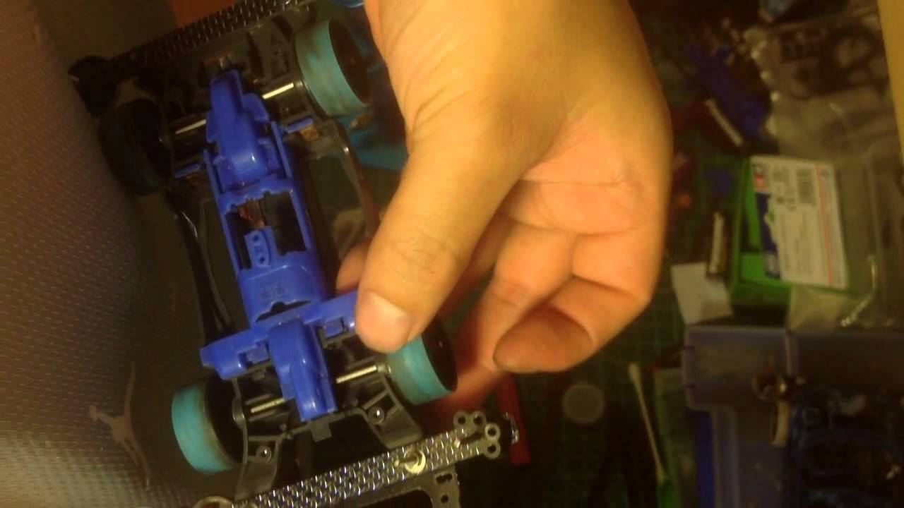 Tamiya mini 4WD Motor Shaft Roller Mounting Tutorial Part 2/2 - YouTube