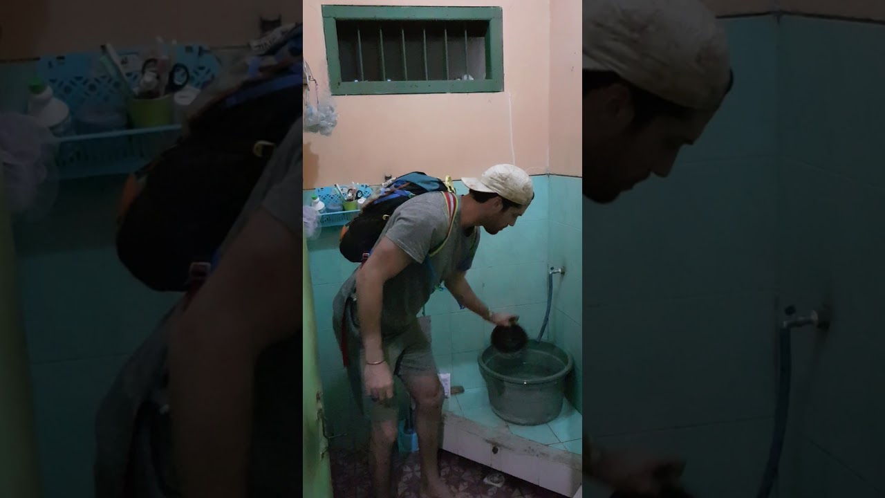 Indonesian bath - YouTube