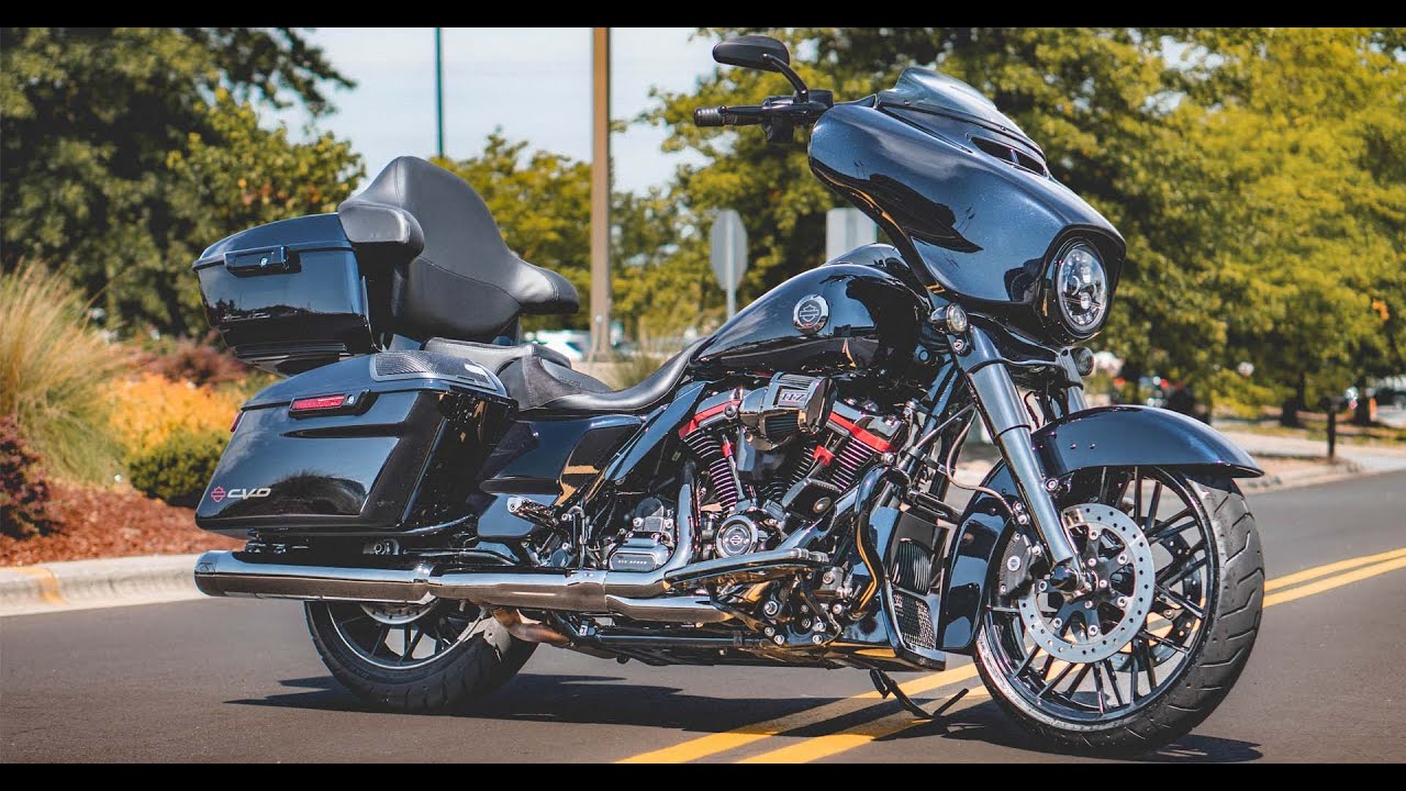 2022 CVO Street Glide - Preowned - YouTube