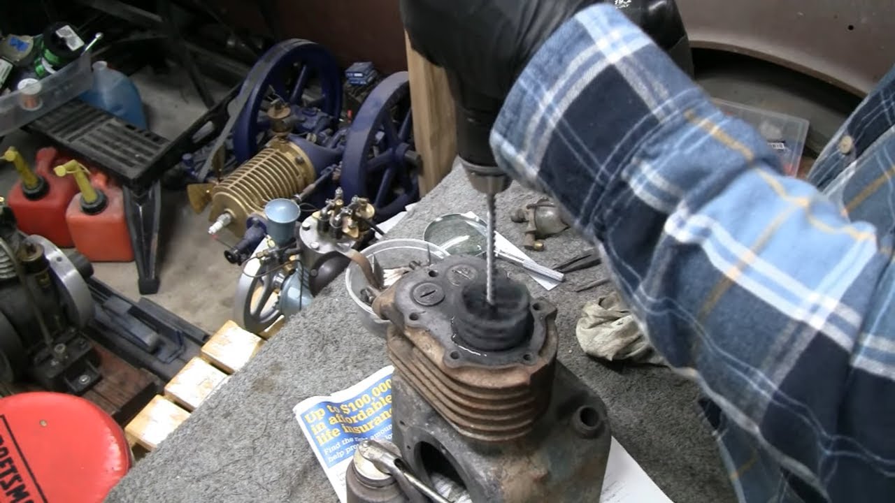 1949 CLINTON ENGINE RESTORATION (part 4) - YouTube