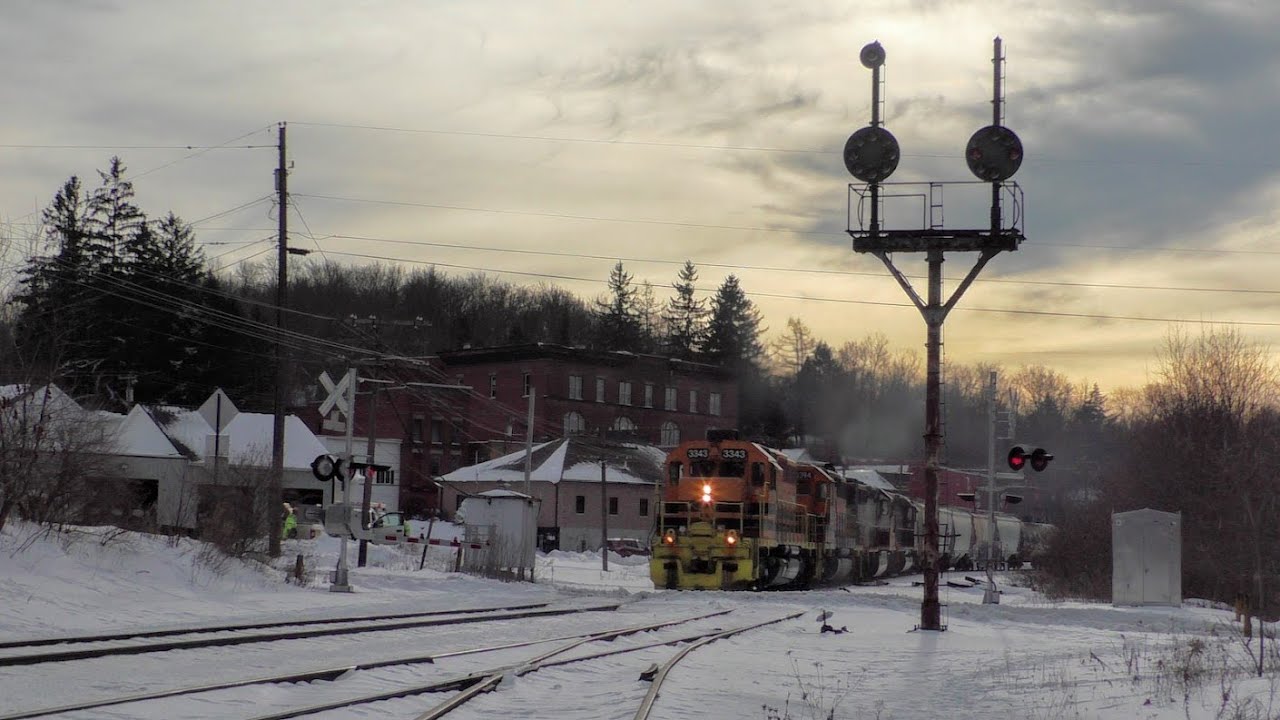 Colorful SD40 Quartet on BPRR RISI - 12/28/2022 - YouTube