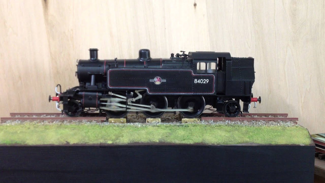 BR Standard Class 2 2-6-2T [O Gauge Model SL] on the display rail ...