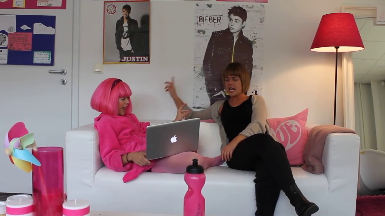 Beyonce"Halo" cover by Chloe lang as Stephanie from Lazy Town - YouTube