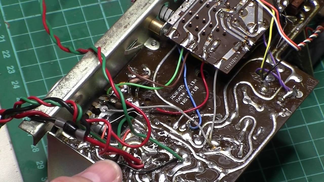 Another Roberts R600 radio repaired Part 4: Short circuit! Chasing down ...