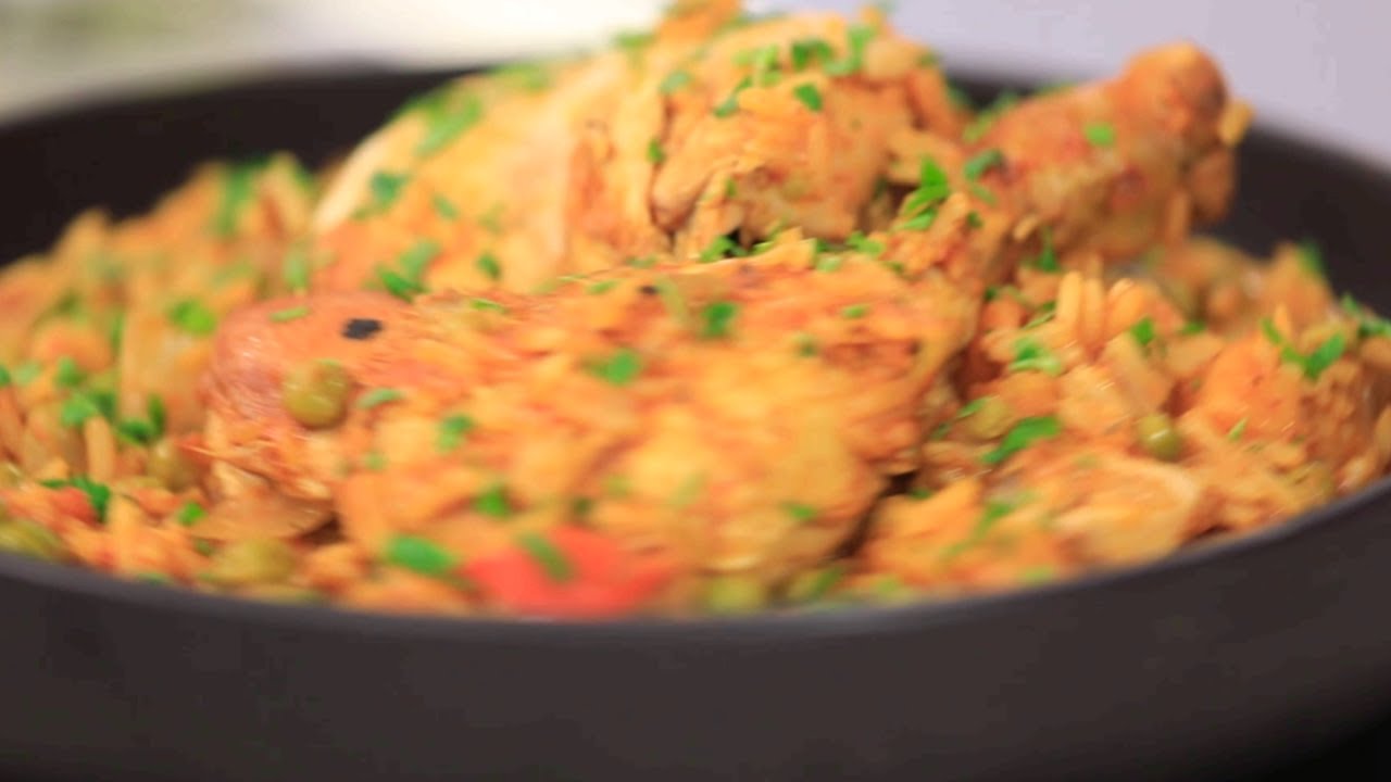 Riz au poulet et légumes - أرز بالدجاج والخضار - YouTube