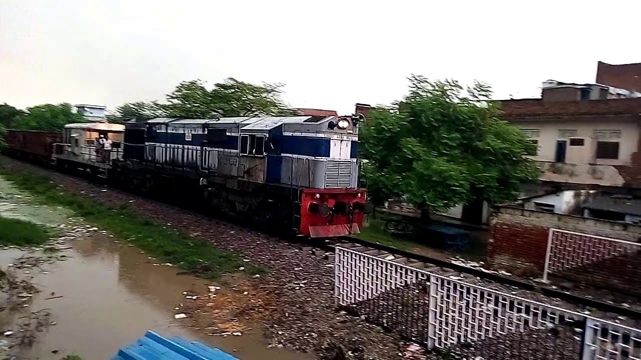 BOBYN wagon train at railroad level crossing - Indian Railways - YouTube