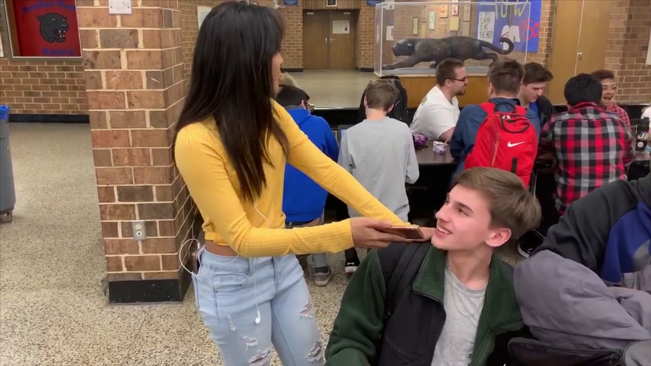 Would you rather/would you kiss or slap me Challenge!!! **School ...