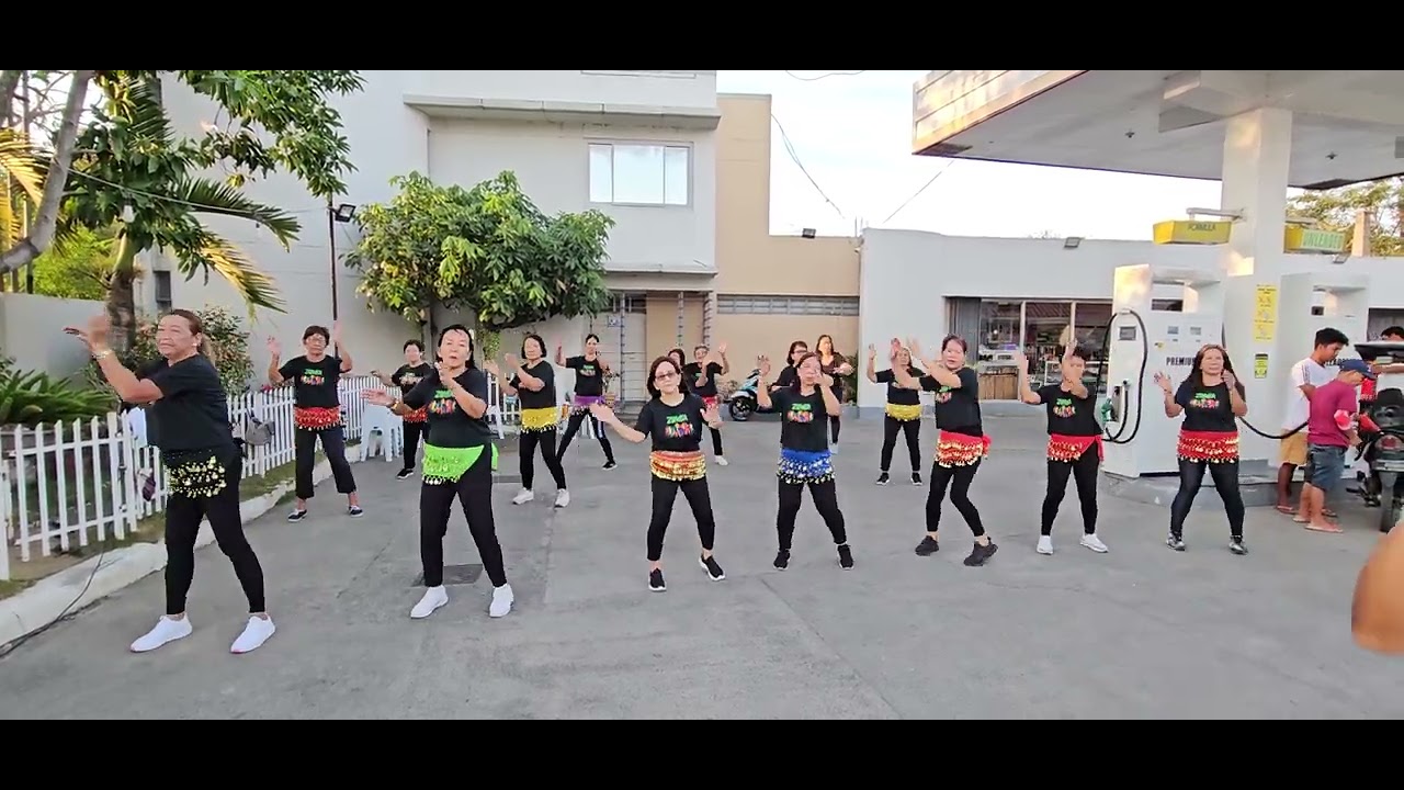 Malasin zumba ladies early morning zumbadance - YouTube