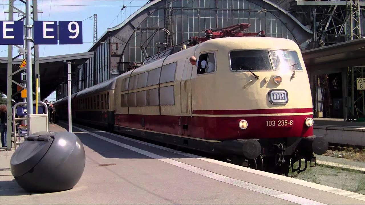 Br103 in Bremen mit Pfeifkonzert - YouTube