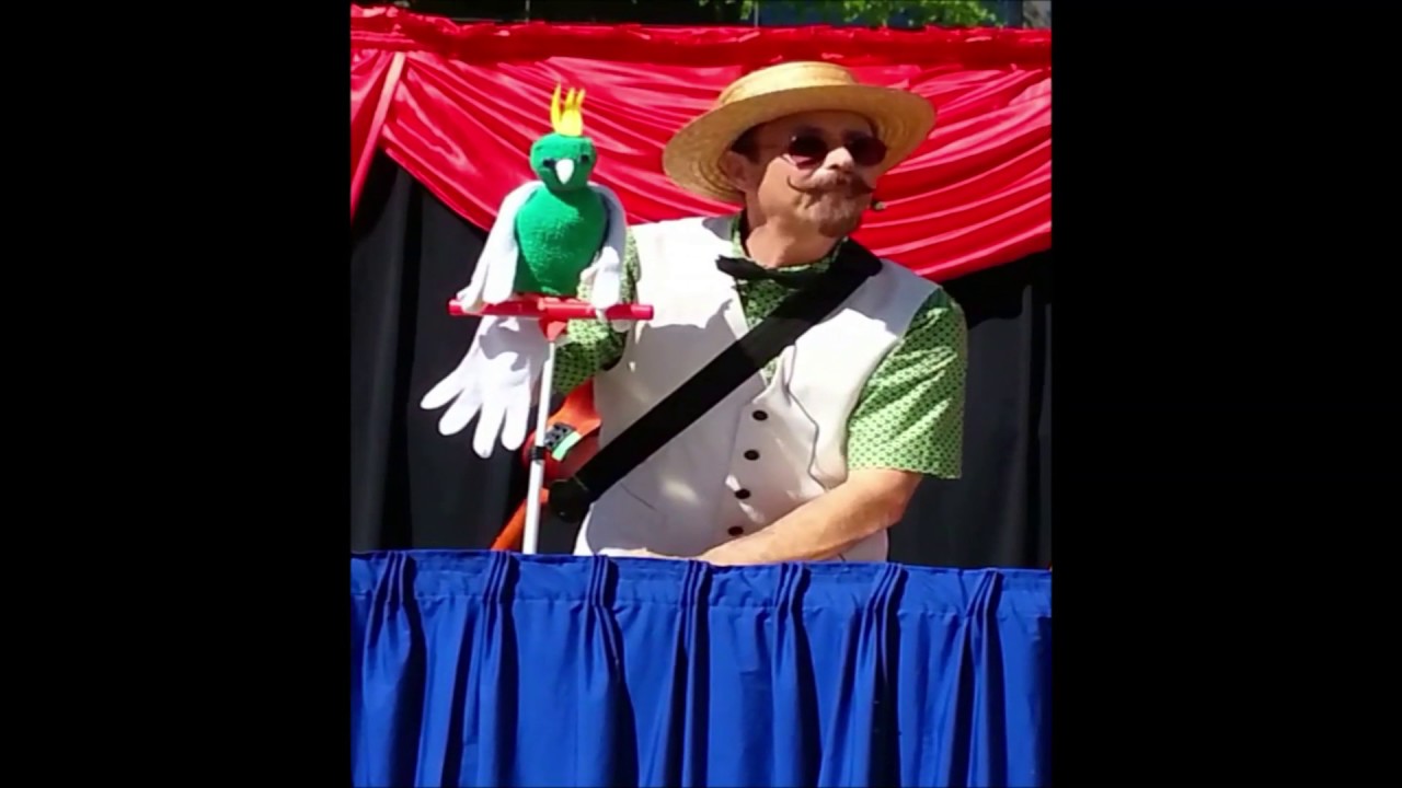 Matthew Romain Laughtertainer: Making a parrot puppet in less than a ...