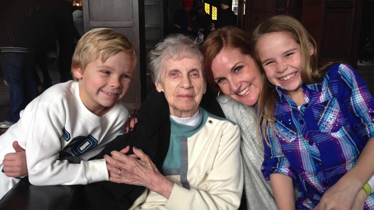 Celebrating and Expanding the Circle of Care with Philips Cares - YouTube