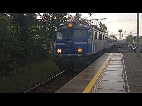 EU07-072 TLK Karpaty wjazd na stację Gdańsk Oliwa - YouTube