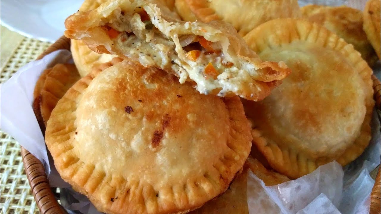 Cheesy Creamy Chicken Puffs - YouTube