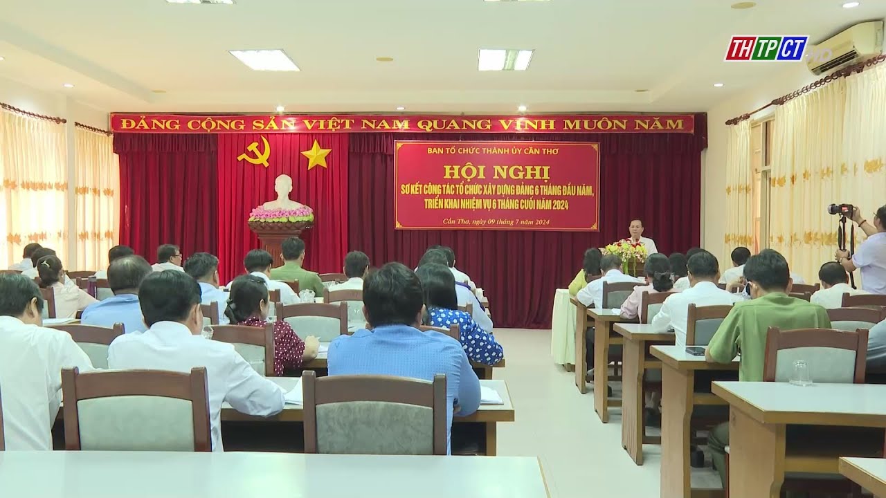 Review of Party building work in the first 6 months of the year| Cần ...