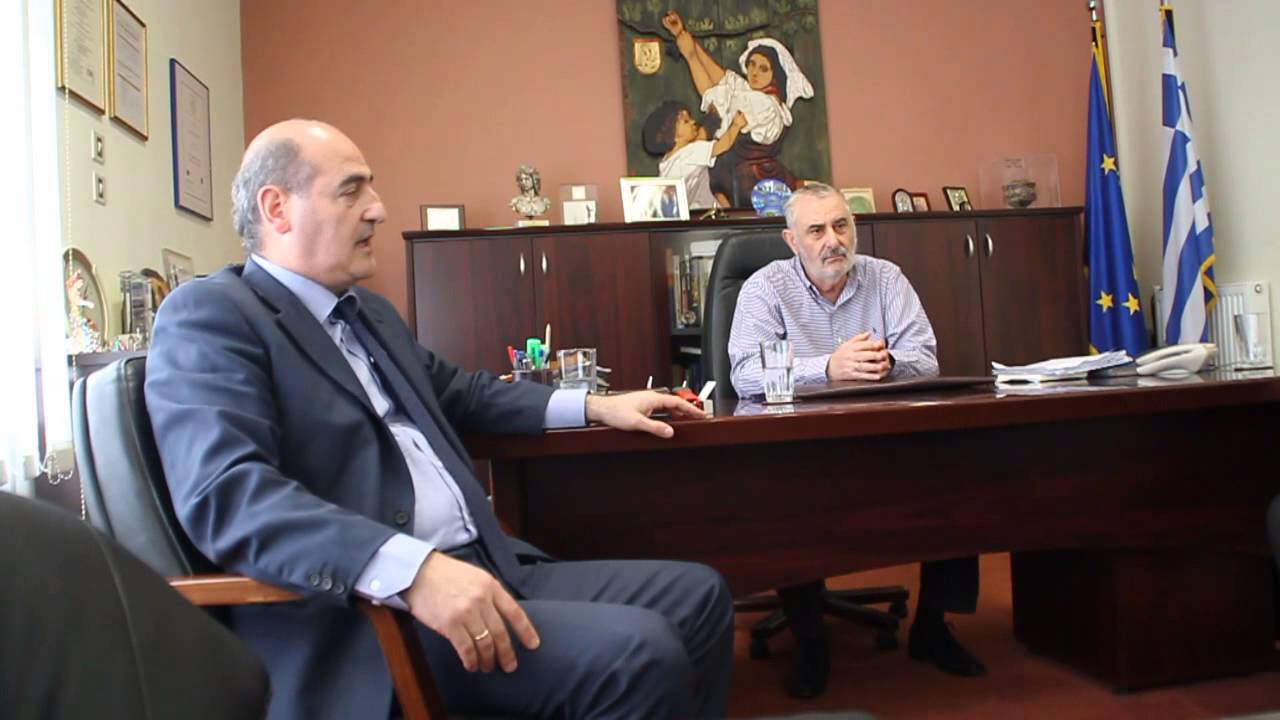 ΕΠΙΣΚΕΨΗ ΔΙΟΙΚΗΤΗ 3ης ΥΠΕ ΣΤΗ ΝΑΟΥΣΑ 10/4/2013 - YouTube