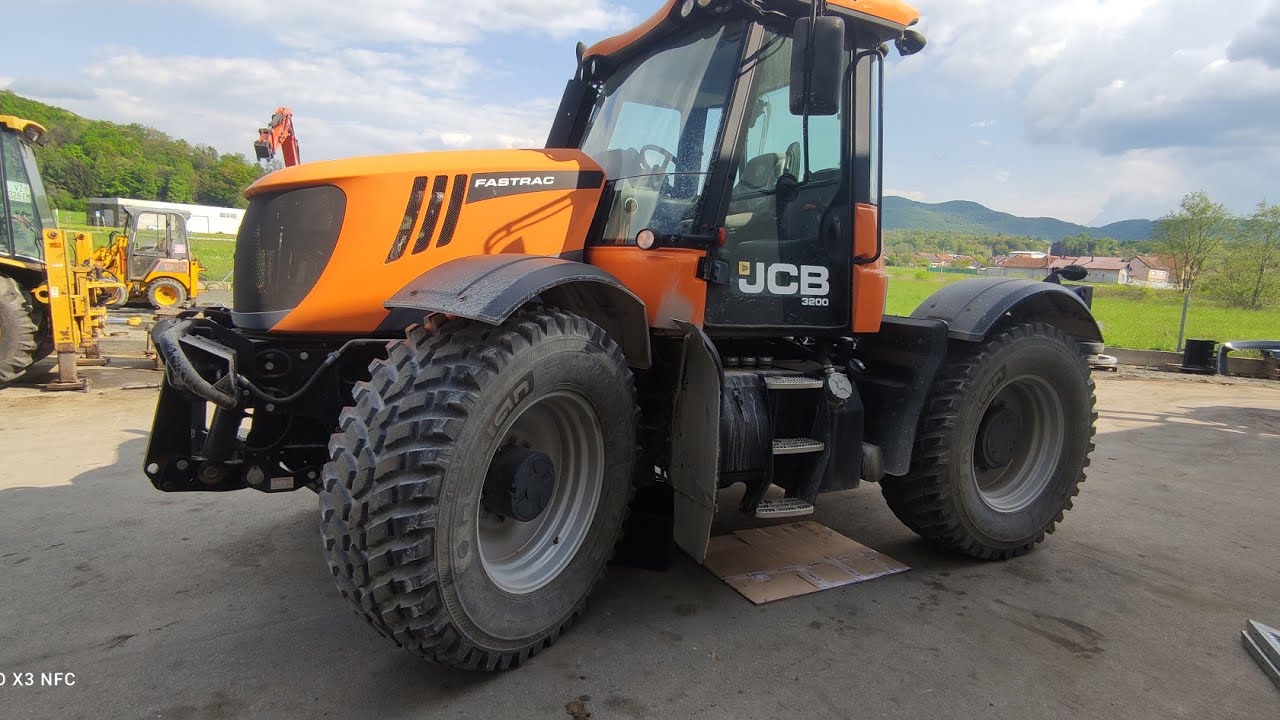 JCB FASTRAC 71 Km/h - YouTube