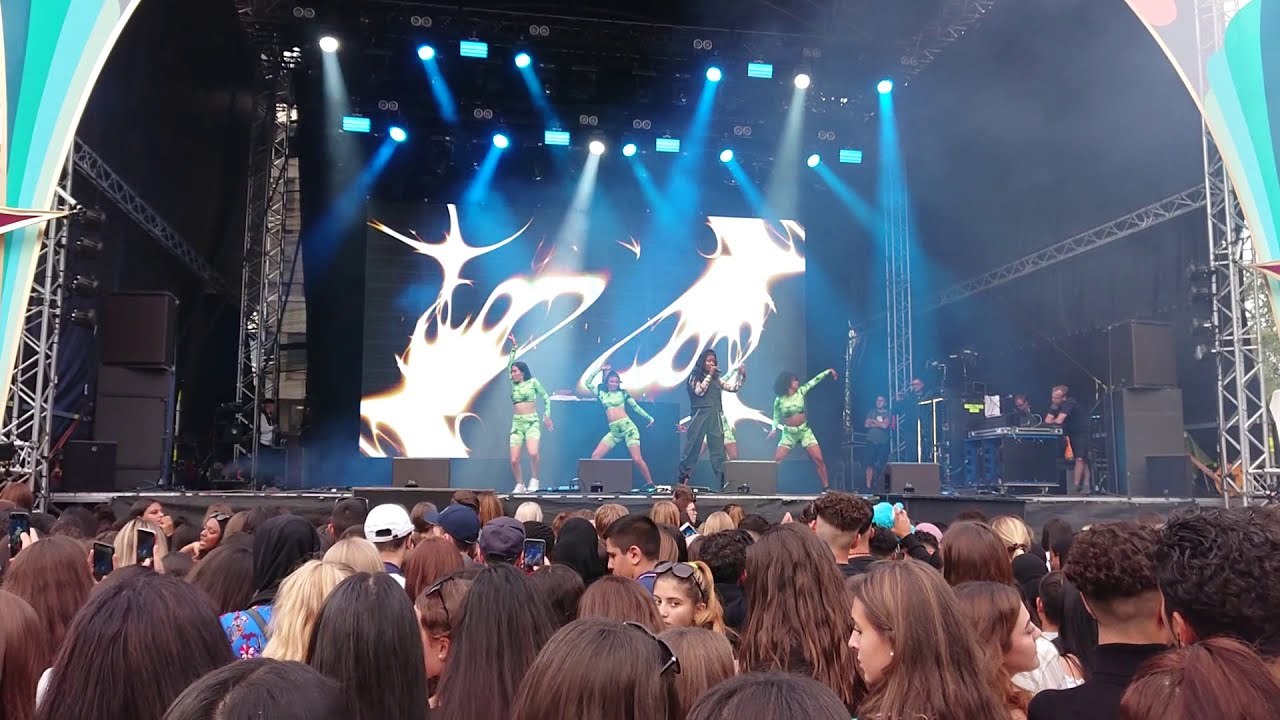 Imenella - Fantasifull (live på Malmöfestivalen 2019) - YouTube