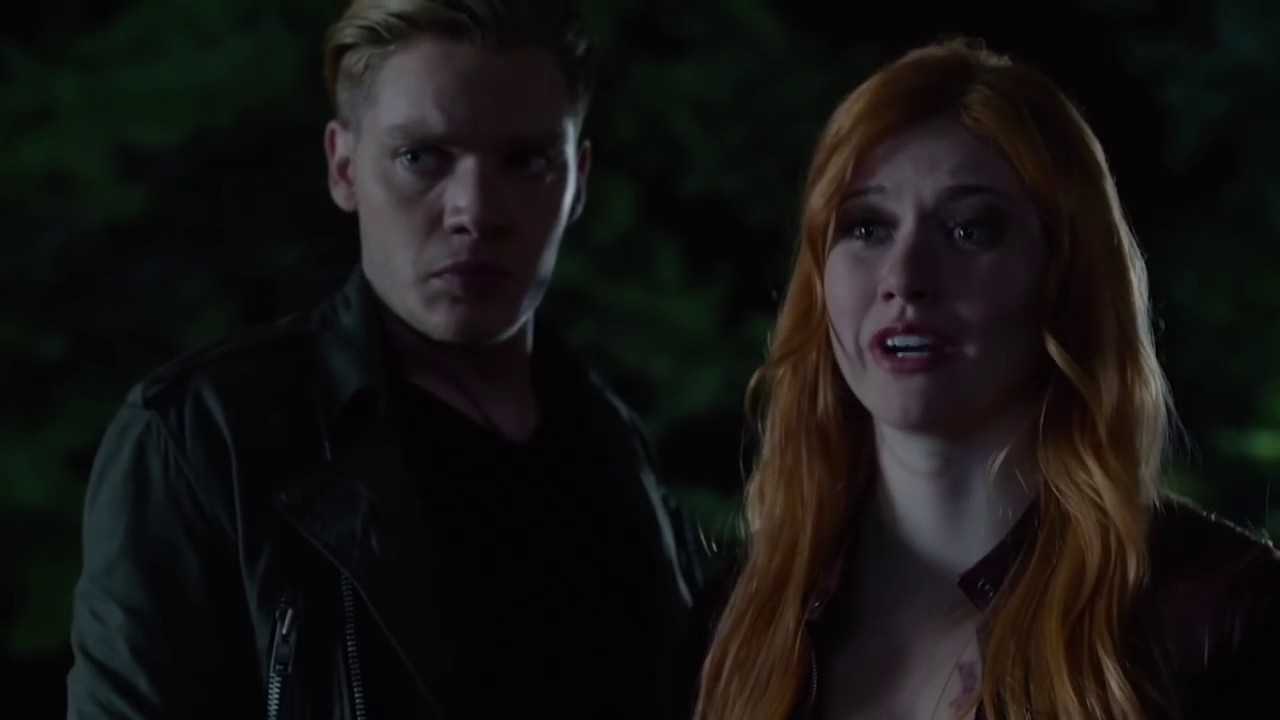 Shadowhunters 1x08 Clip - YouTube