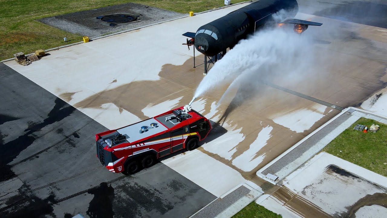 E1 Manticore™ at the Fire Service College - YouTube