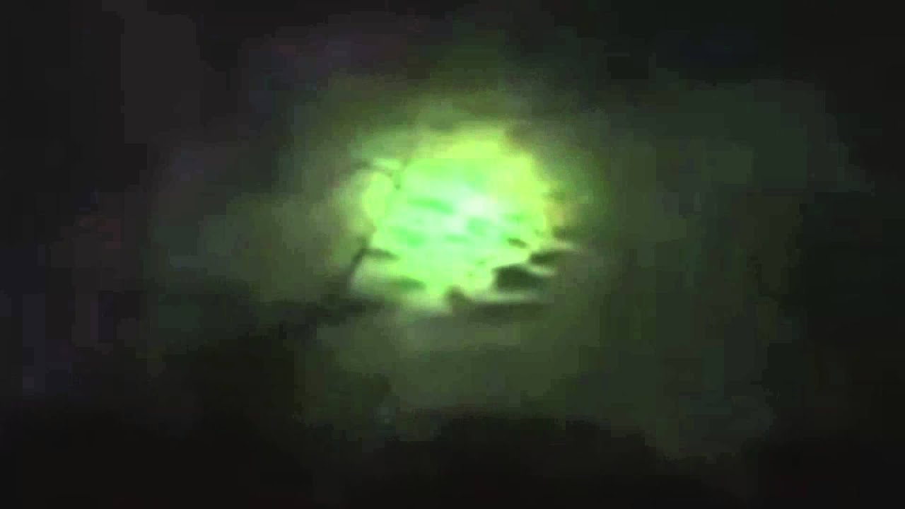 Espectacular Meteorito De Color Verde Ilumina El Cielo Argentino ...