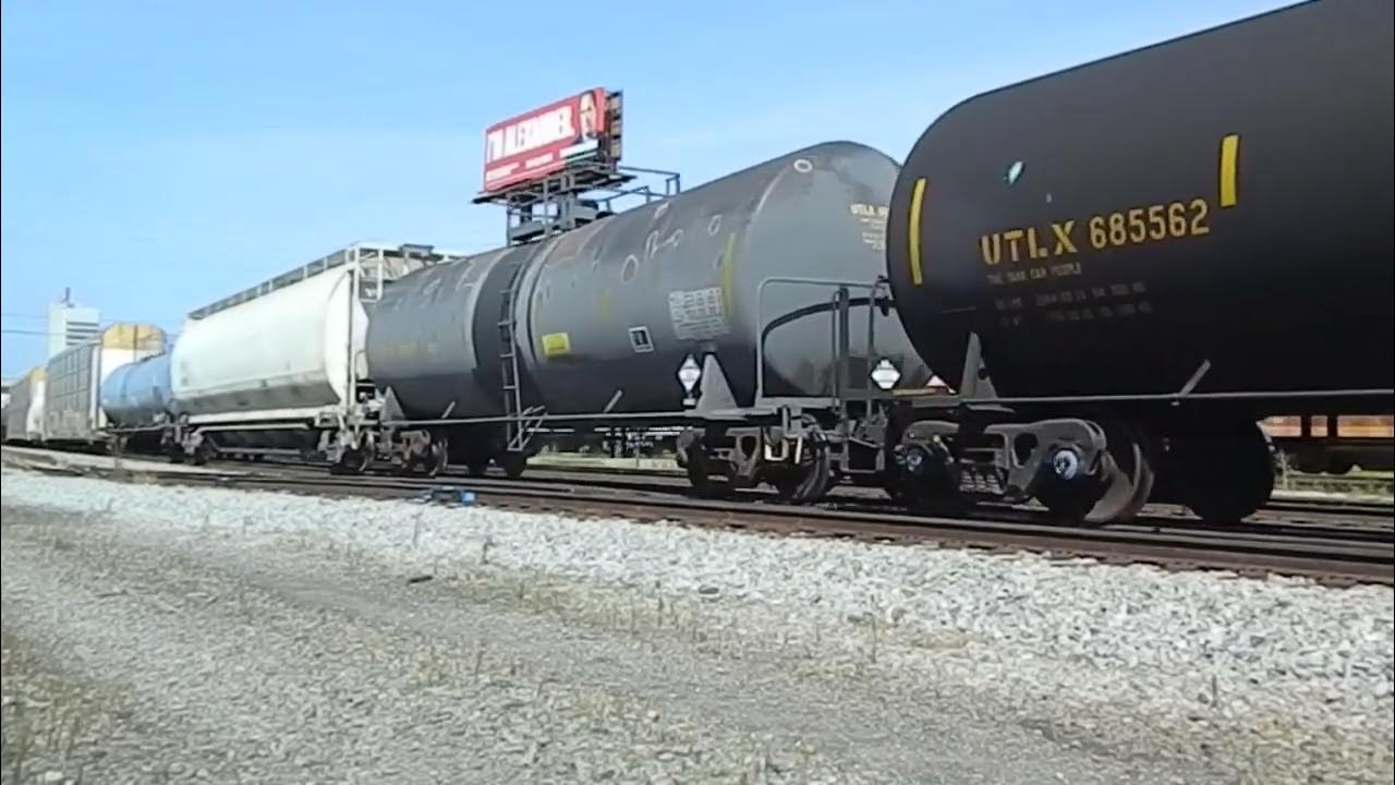 NS 4508 Leads Mixed Freight - 7/18/2024 - YouTube