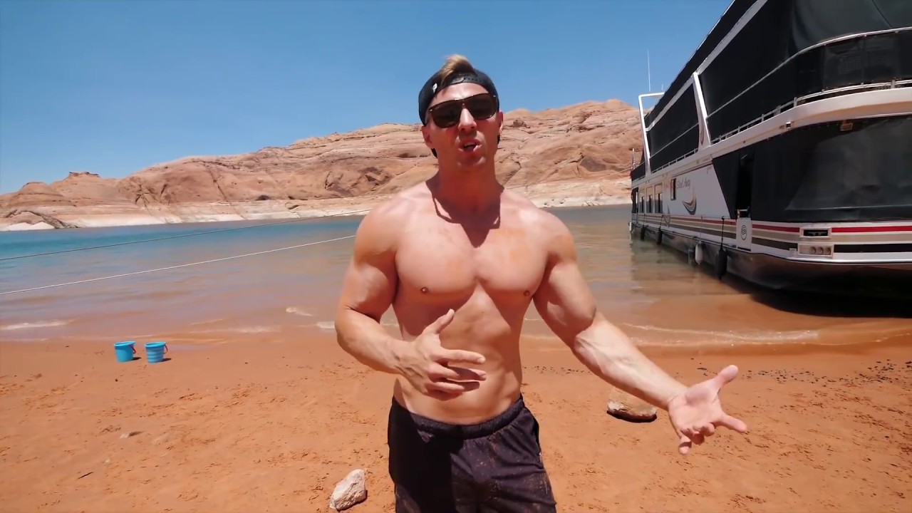 How To STAY FIT While On Vacation! Full Body Workout - YouTube