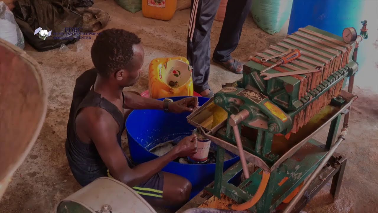 Garowe - Warshad Saliid Macsaro Soo Saarta . - YouTube