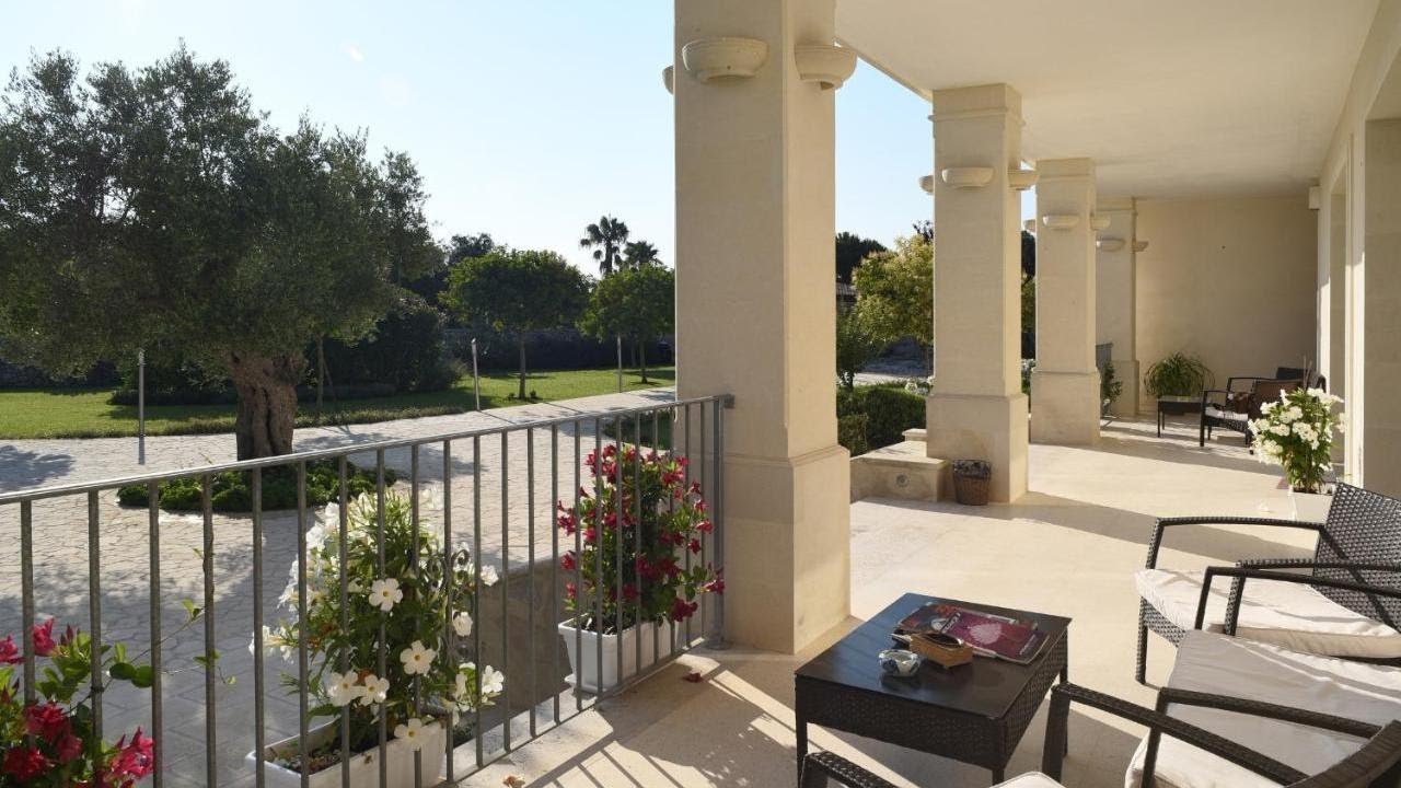 Willaria Country House, Cursi, Italy - YouTube