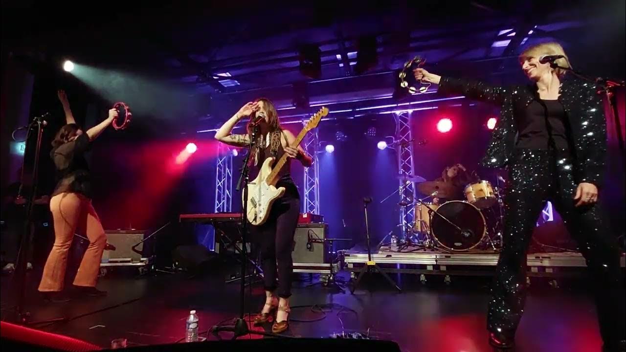 Electric Ladyland feat Nina Attal * Foxy Lady * Rostrenen (22) samedi 06 juillet 2024 - YouTube
