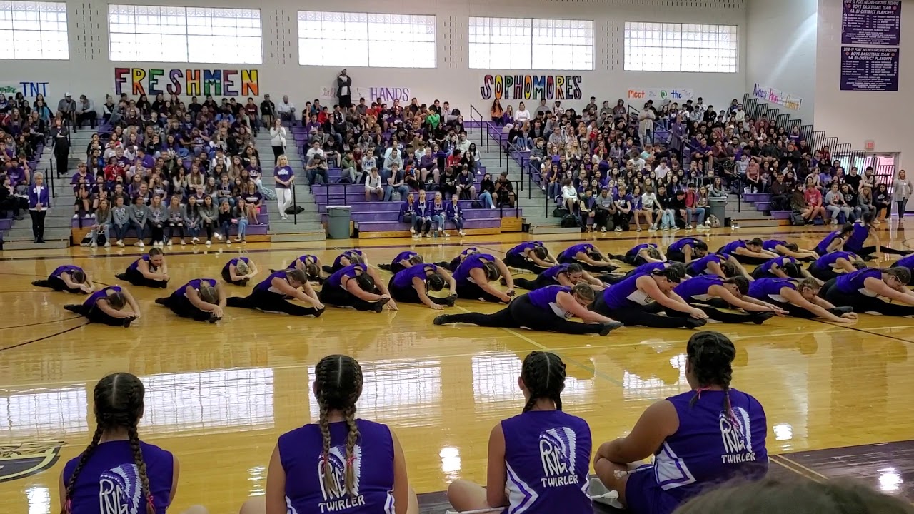 PNG Indianettes Team Dance - YouTube
