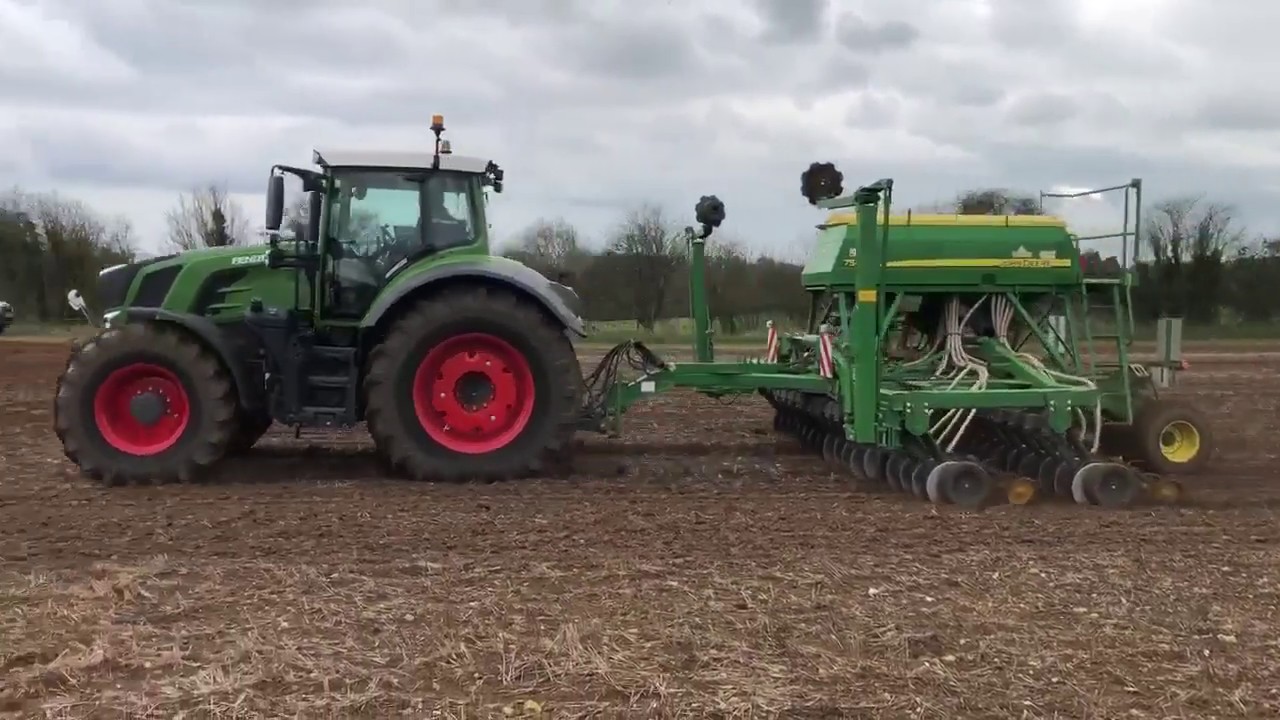 Drilling with the John Deere 750A Drill 2019 - YouTube