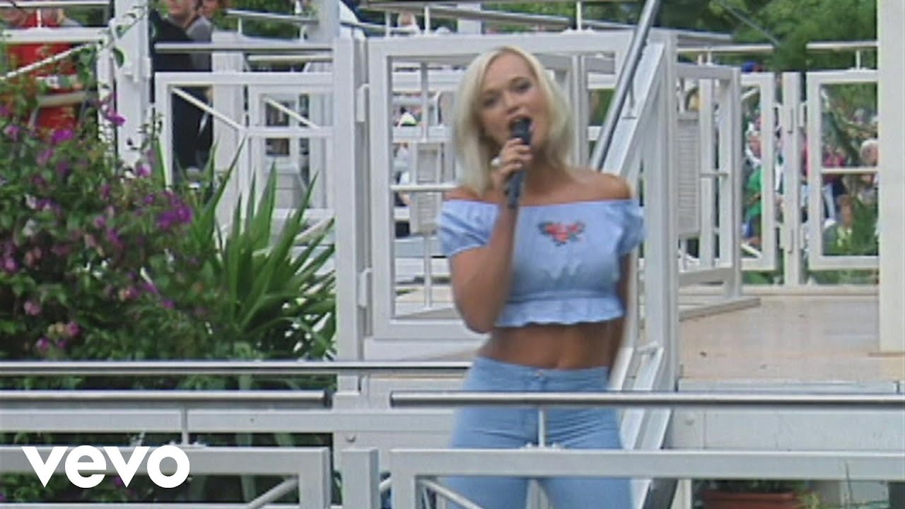 Simone Christ - Wo immer du bist (ZDF-Fernsehgarten 6.8.2000) (VOD ...