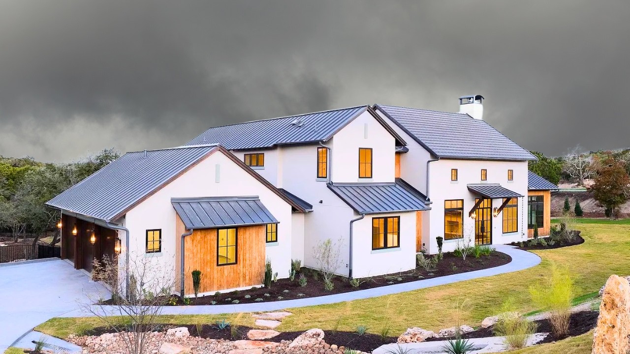 I JUST Found A European Inspired Modern Farmhouse with Dreamiest ...