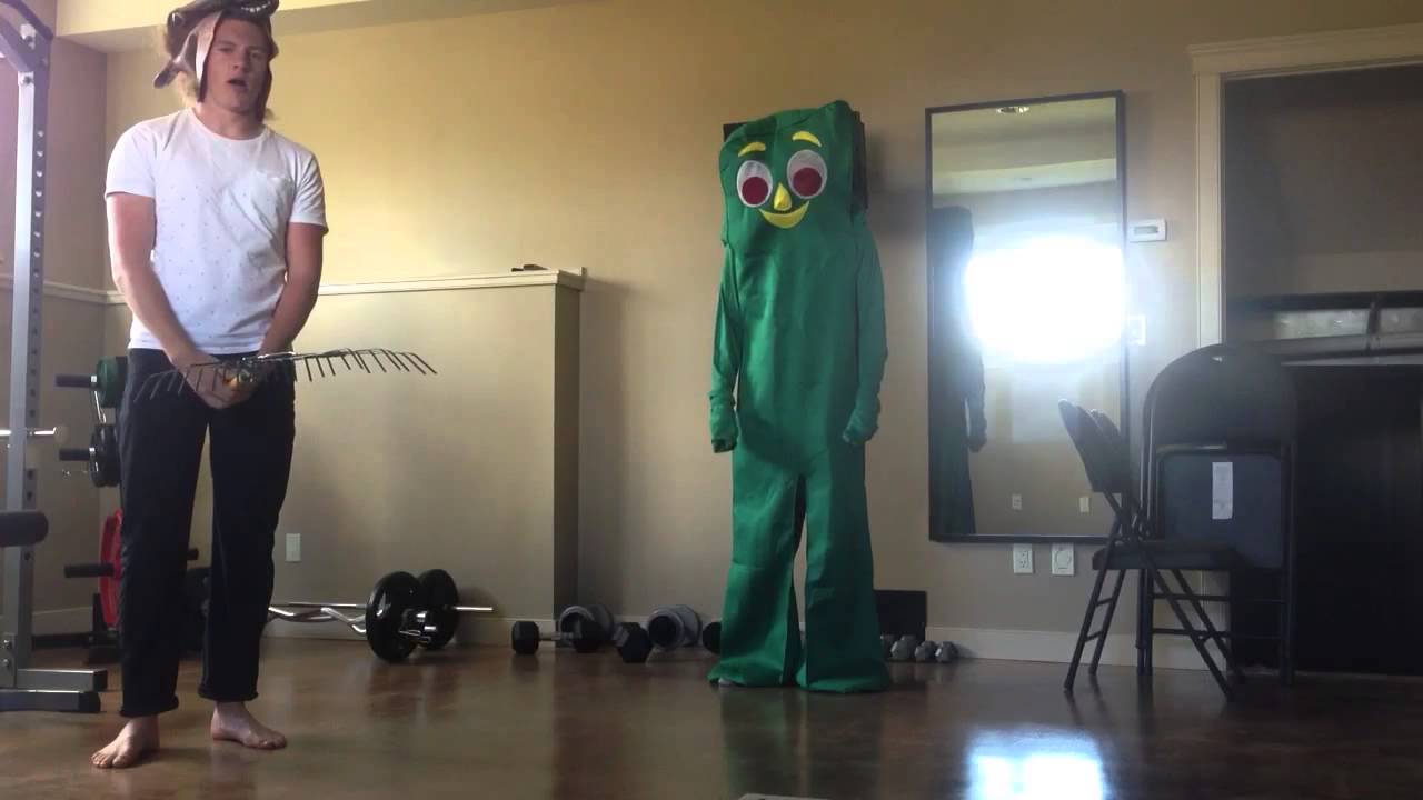 Harlem shake gorilla horse gumby - YouTube
