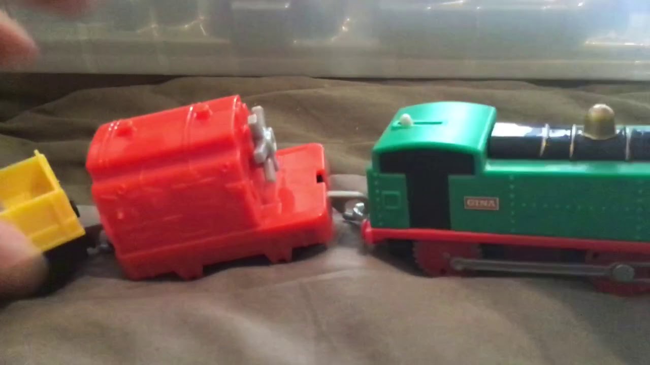 Unboxing Trackmaster Gina - YouTube