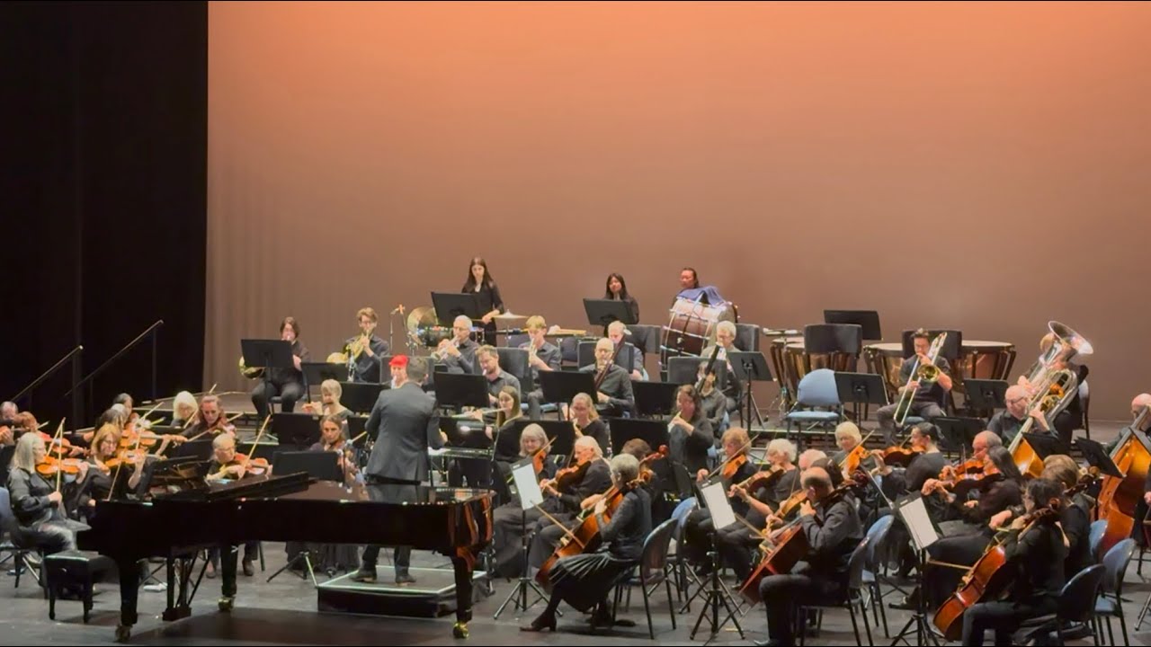 🎵 A Night with the Auckland Symphony Orchestra | Radetzky March - YouTube