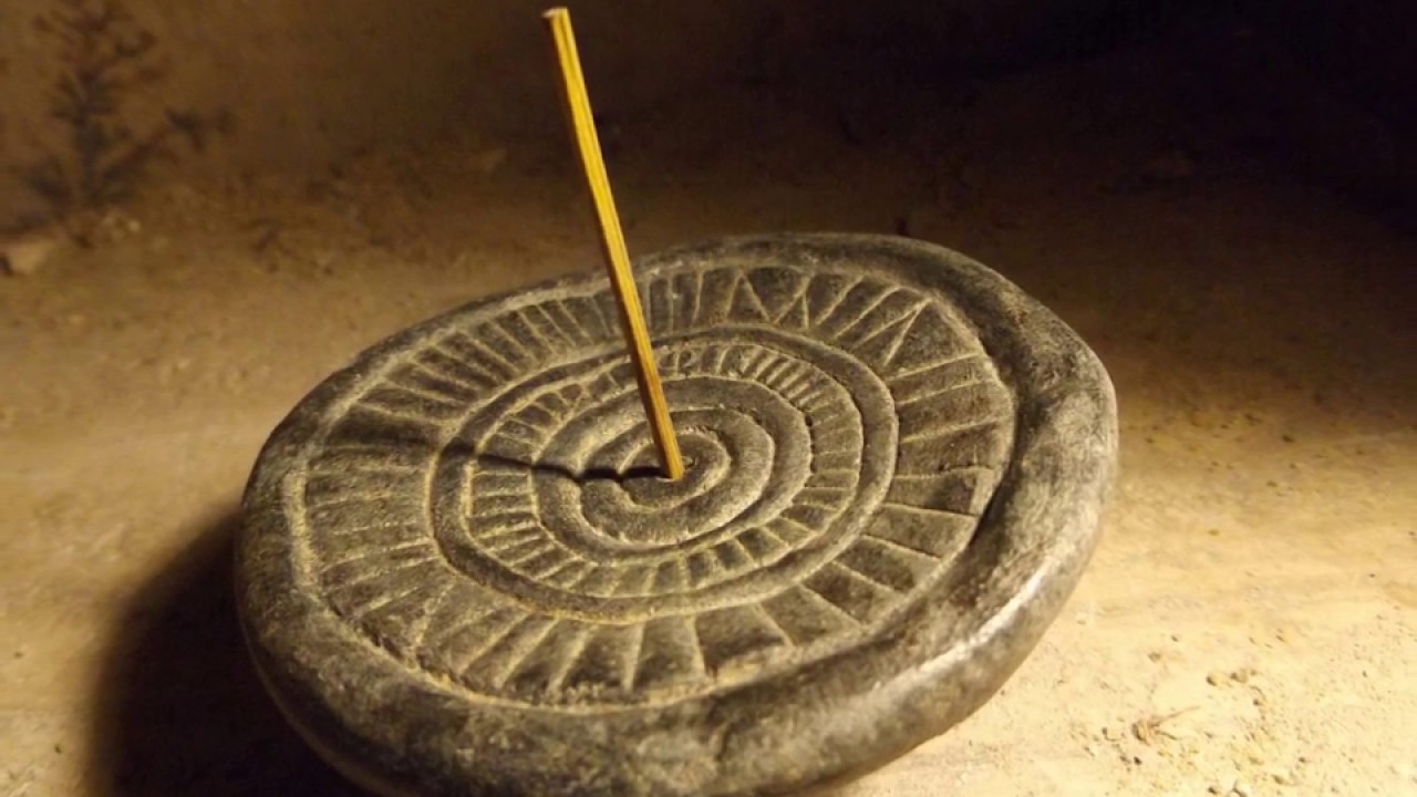 Sundial & Gnomon "Piano" - YouTube