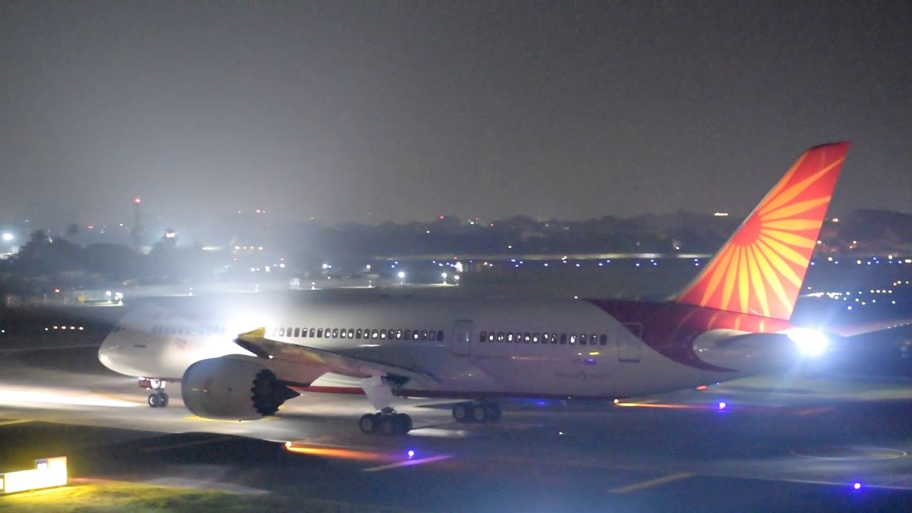 Gorgeous Boeing 787 Dreamliner CLOSE UP Takeoffs | Mumbai Airport Plane ...