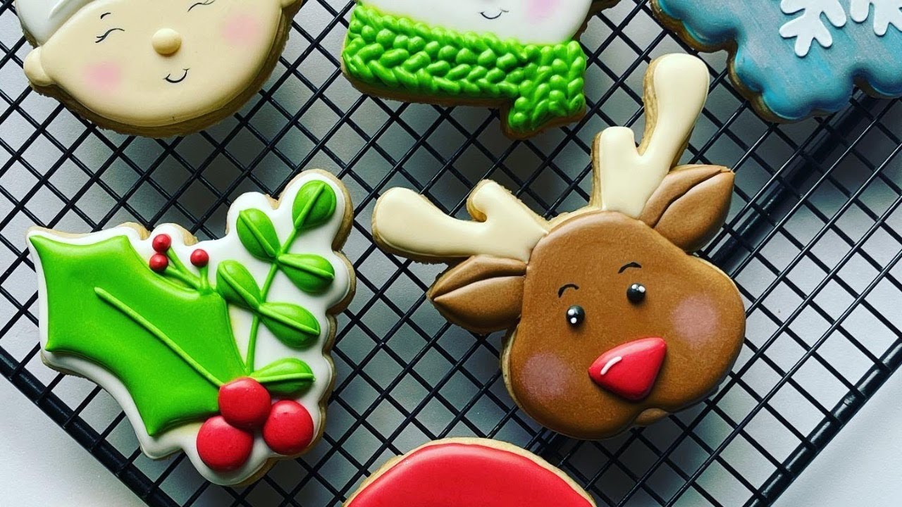 Let’s decorate a cute Reindeer Cookie - YouTube