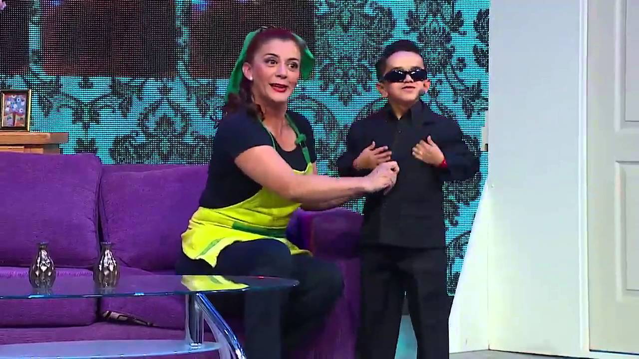 MCC Miguelito se prepara para su obra de teatro - Detras del muro Año ...