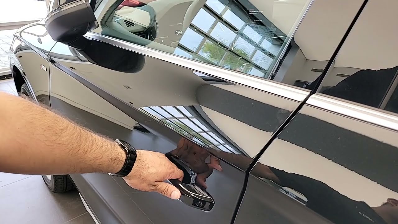 2022 Audi unlock and lock door - YouTube